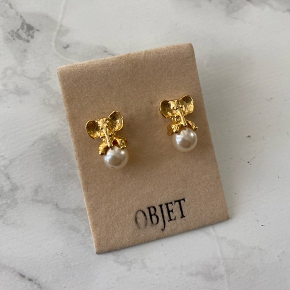 Jewelry | Vintage Gold Elephant Pearl Earrings Studd | Poshmark